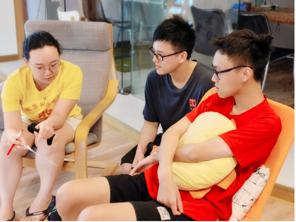 Kevin：Learn From the Past, Envision the Future – Shenzhen College of ...